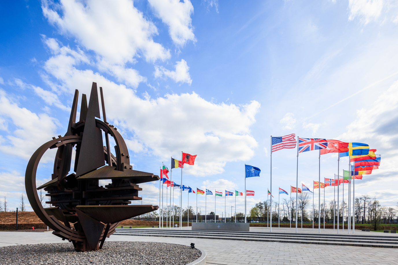 FROM THE HAGUE TO NATO – Mark Rutte’s path to leadership – Europe ...
